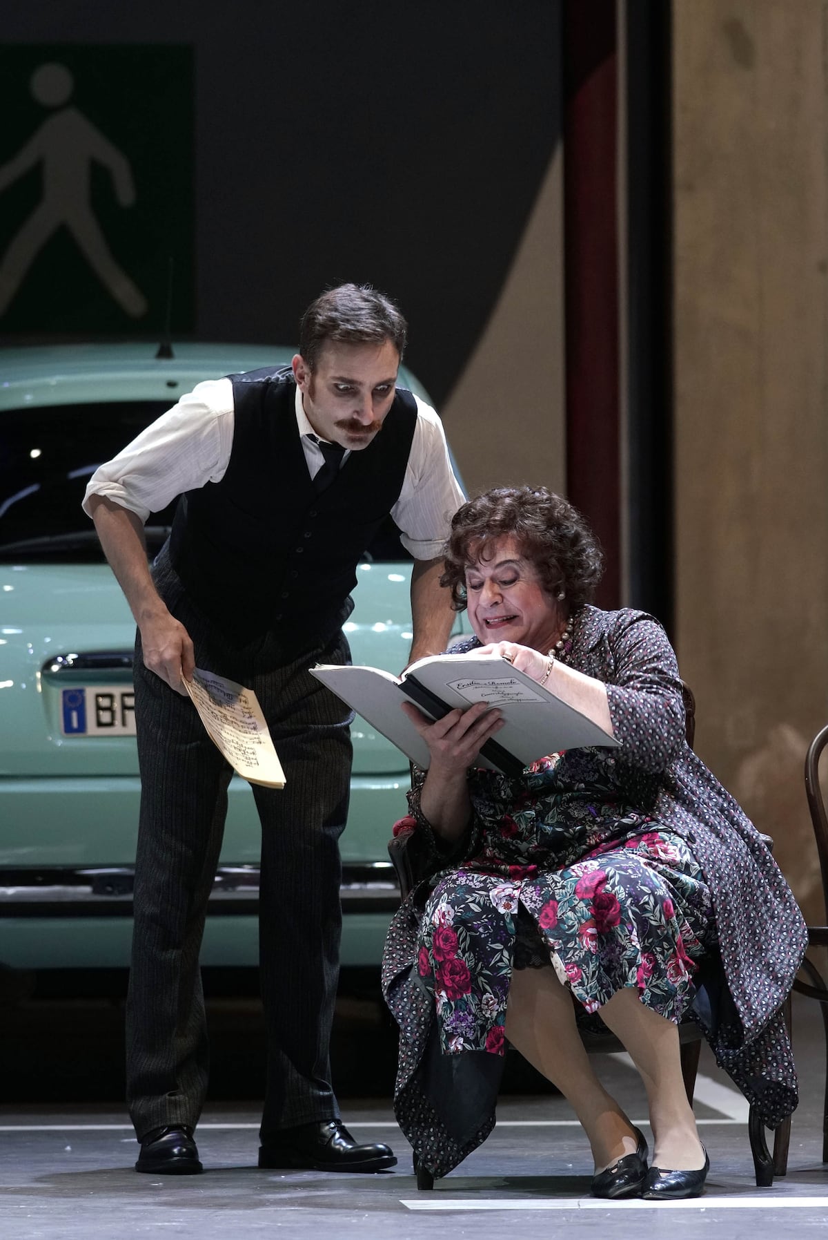 Carlos Álvarez recibe el galardón de mejor cantante en los Premios ...