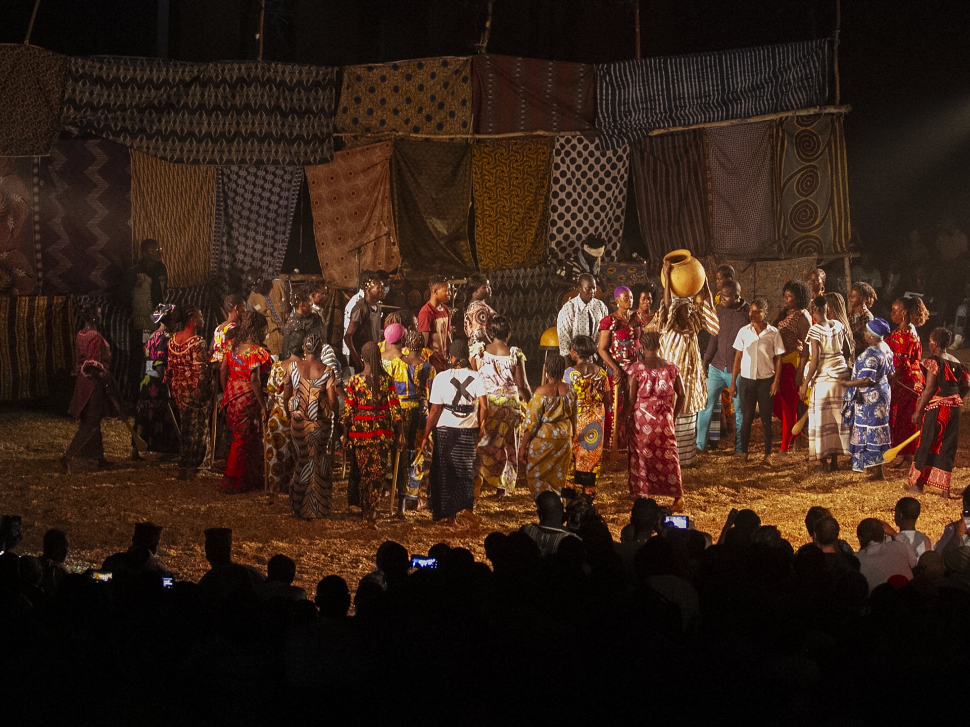 Les Récréâtrales: El festival de teatro de Uagadugú resiste 20 años ...