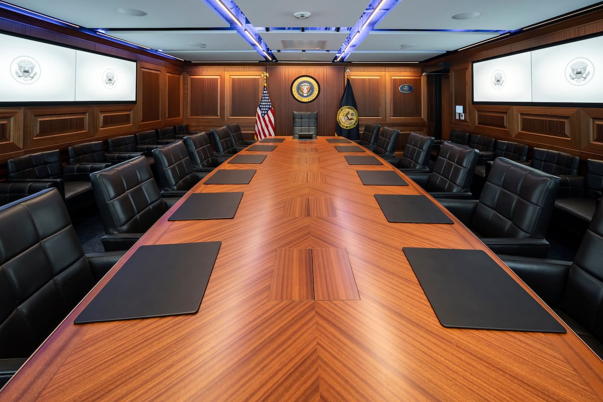 Así es la nueva sala de crisis de la Casa Blanca tras una modernización ...