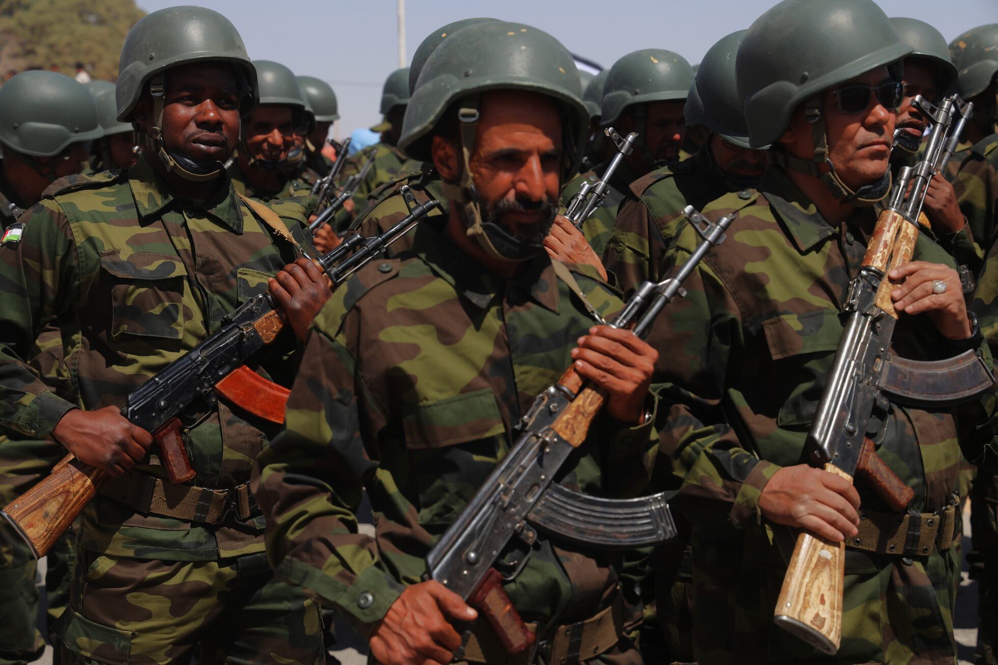 El Polisario se aleja de la lucha armada en el Sáhara y ofrece a Rabat ...