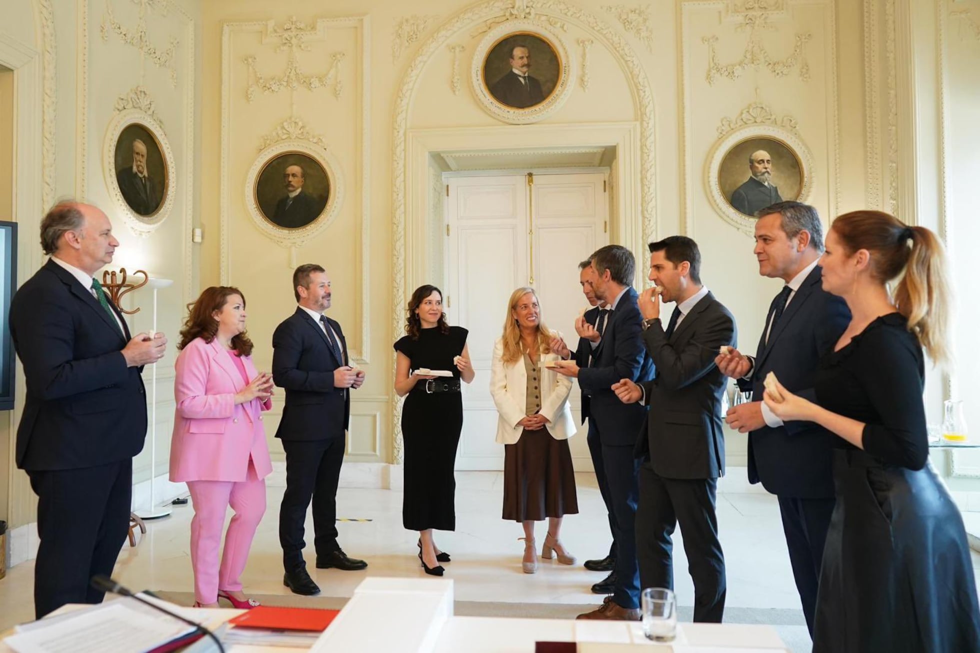 Sándwiches de Rodilla: ¿comida rápida digna o pesadilla gastronómica ...