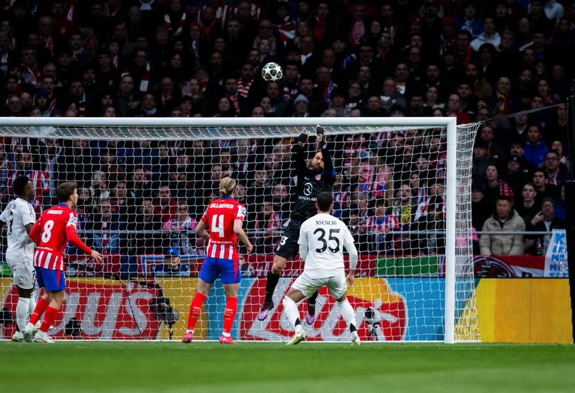 Simeone sobre el cruel resbalón de Julián Alvarez en el penalti ...