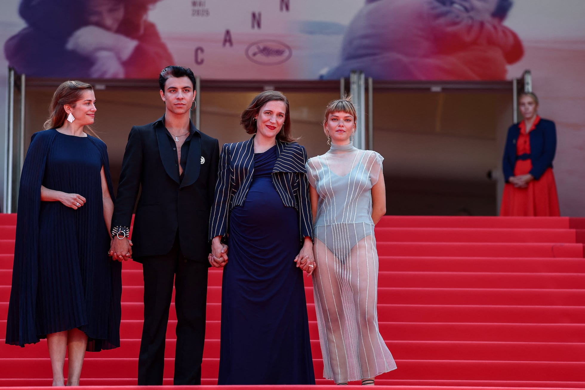 Carla Simón cierra en Cannes su trilogía familiar: “Romería’ nace de la ...