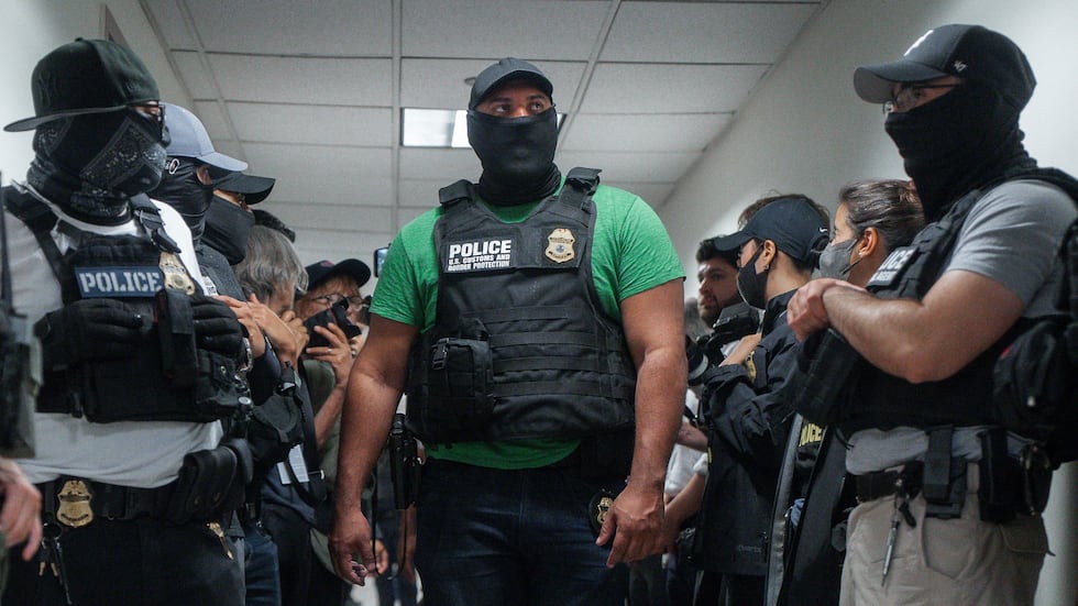 No more masked ICE agents: Democrats want to ban immigration officials ...