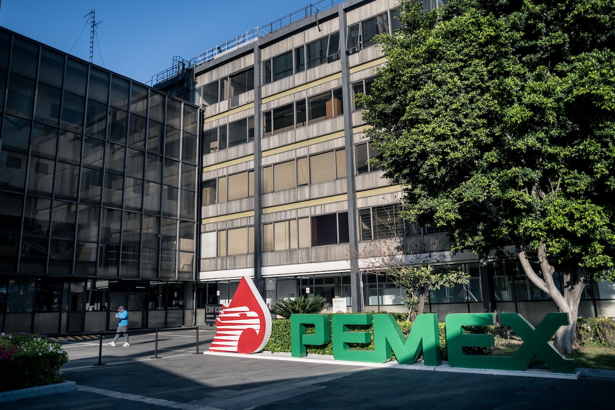 Pemex busca ahorrar más de 10.000 millones de pesos con el recorte de 3 ...