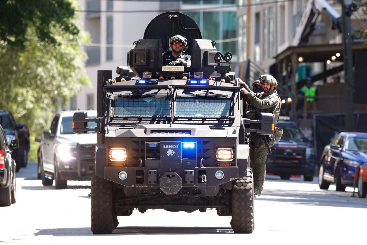 Suspect captured in shooting at Atlanta medical facility | U.S. | EL ...