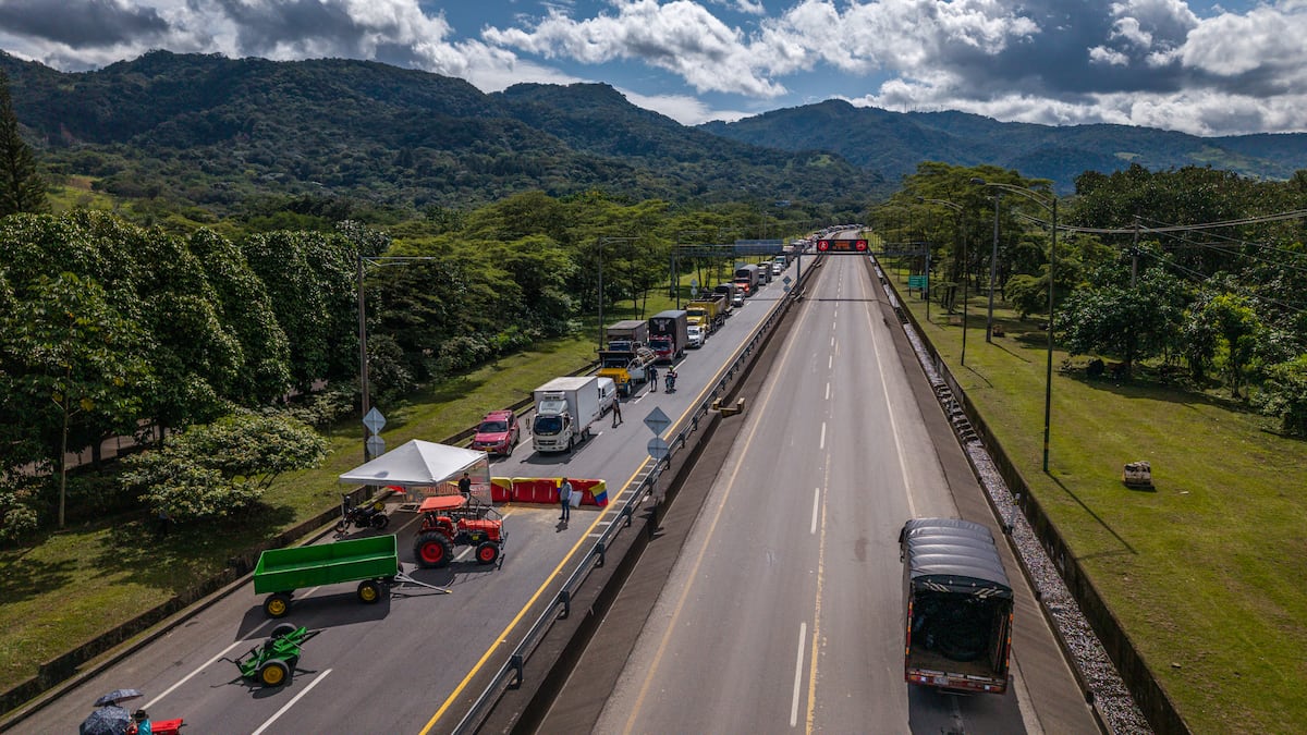 Emma_55 onlyfans videos the girl asked if we can meet up