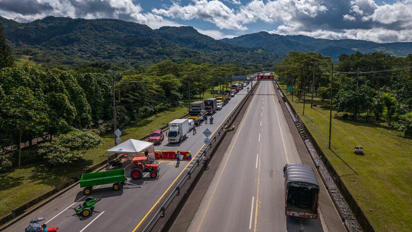 Emma_55 onlyfans videos the girl asked if we can meet up