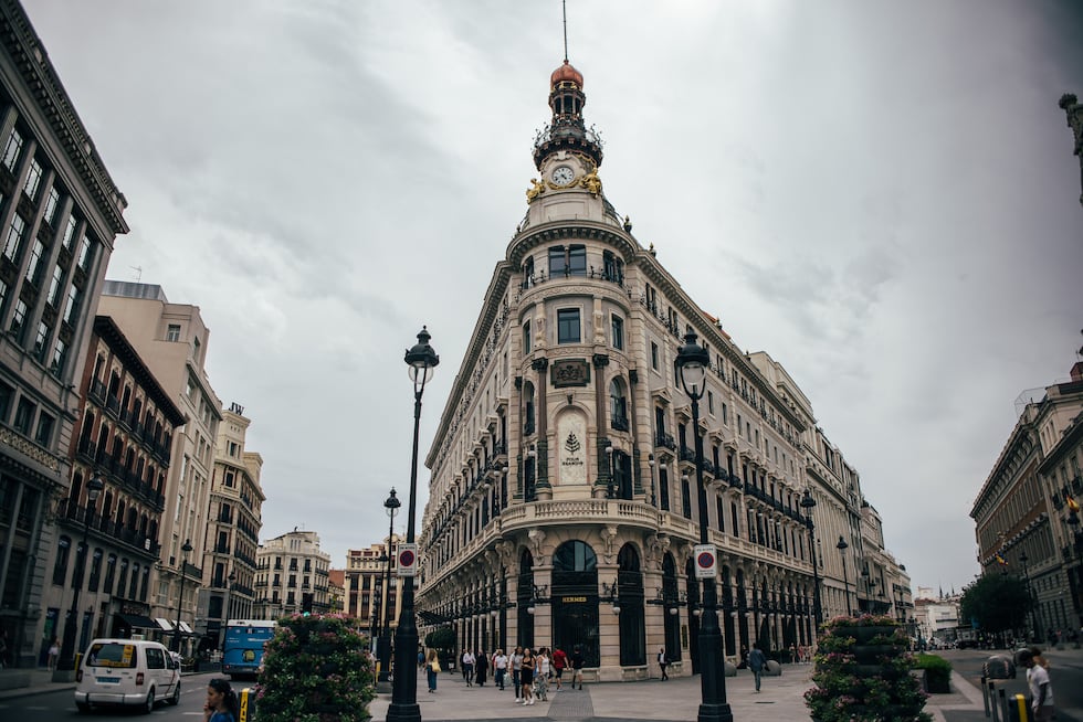 El emblemático complejo de Canalejas, en el punto de mira de Oriente Próximo por 900 millones ...