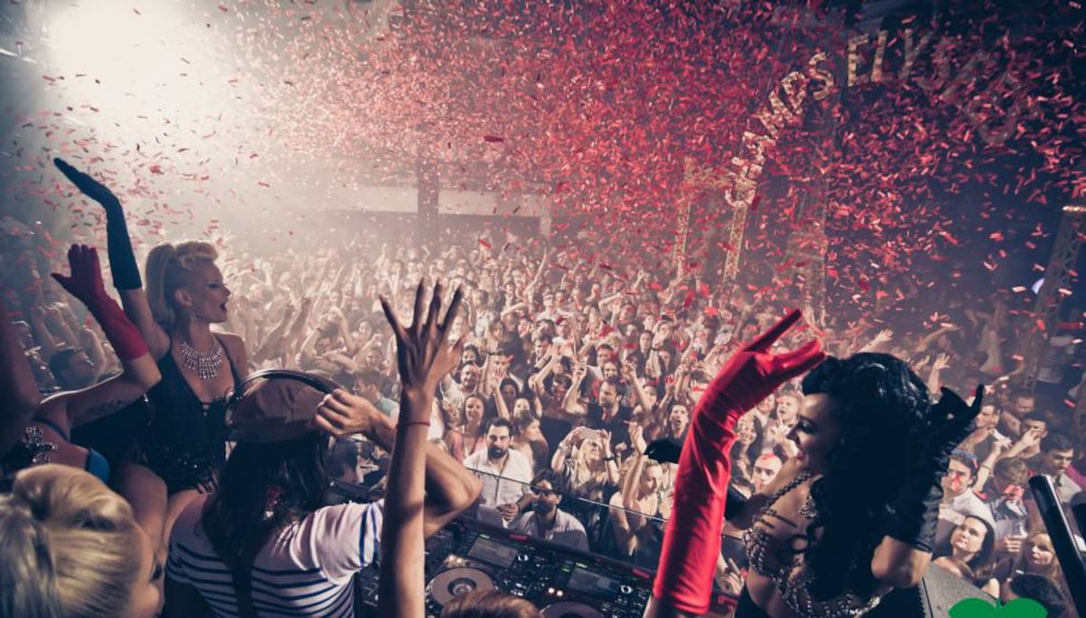 Reobre a Sitges la primera discoteca Pachá del món | Quadern | EL PAÍS