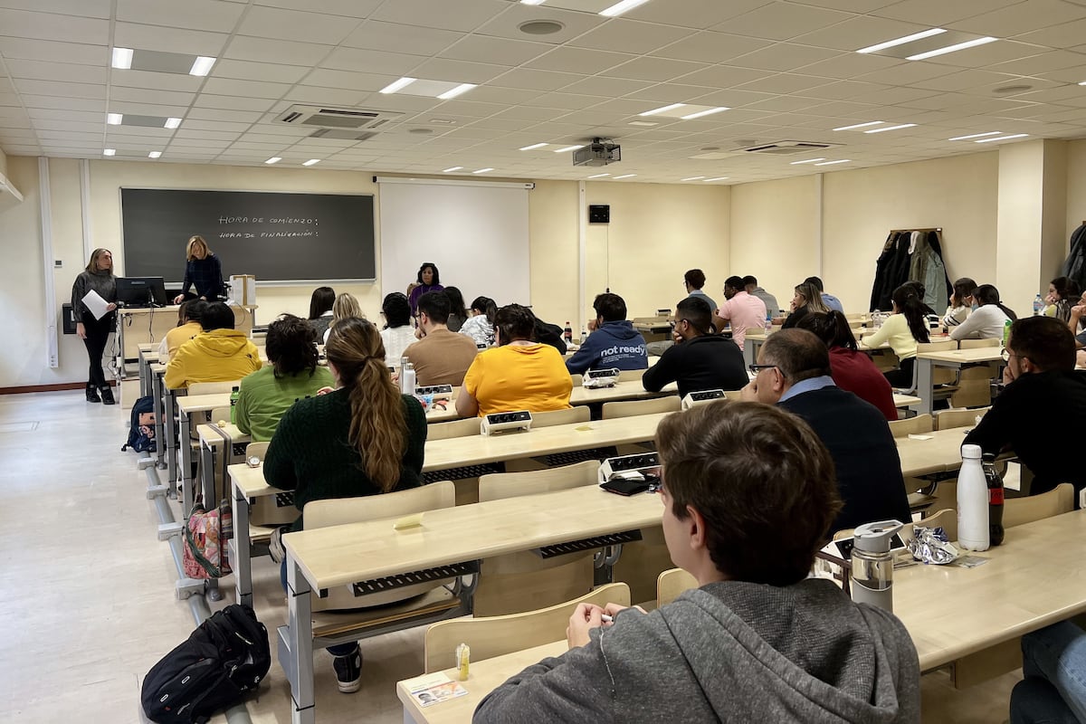 Piercing génital masculin she really goes the full length