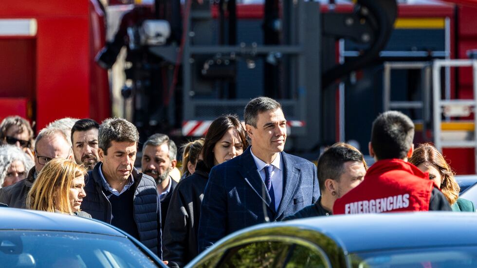 La policía localiza nueve muertos en el edificio de Valencia destruido ...