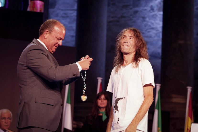 La vida del músico Robe Iniesta, en imágenes | Fotos | Cultura | EL PAÍS