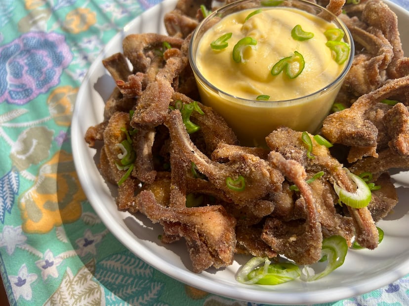 Costillitas de conejo rebozadas con ‘all i oli’ de manzana | El ...