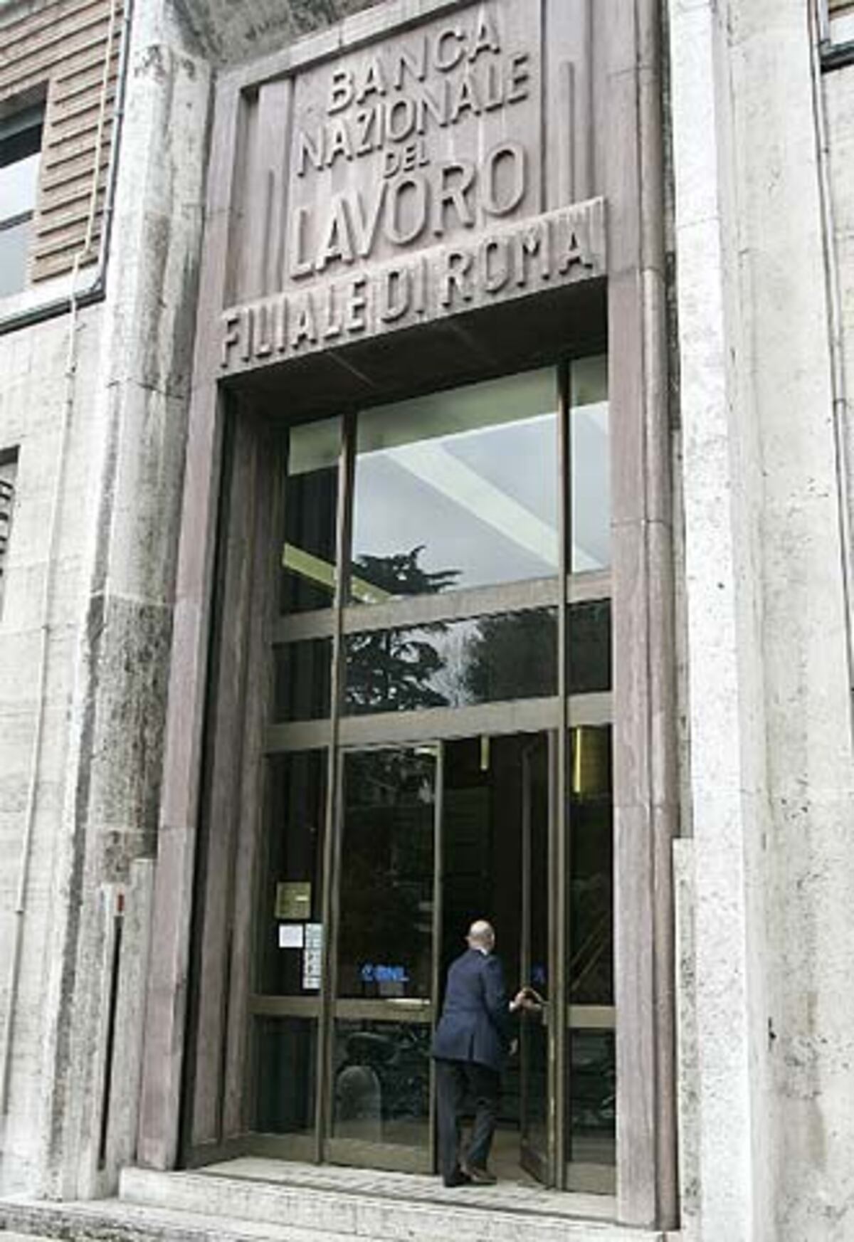 Imagen de la sede central de BNL en Roma | Economía | EL PAÍS
