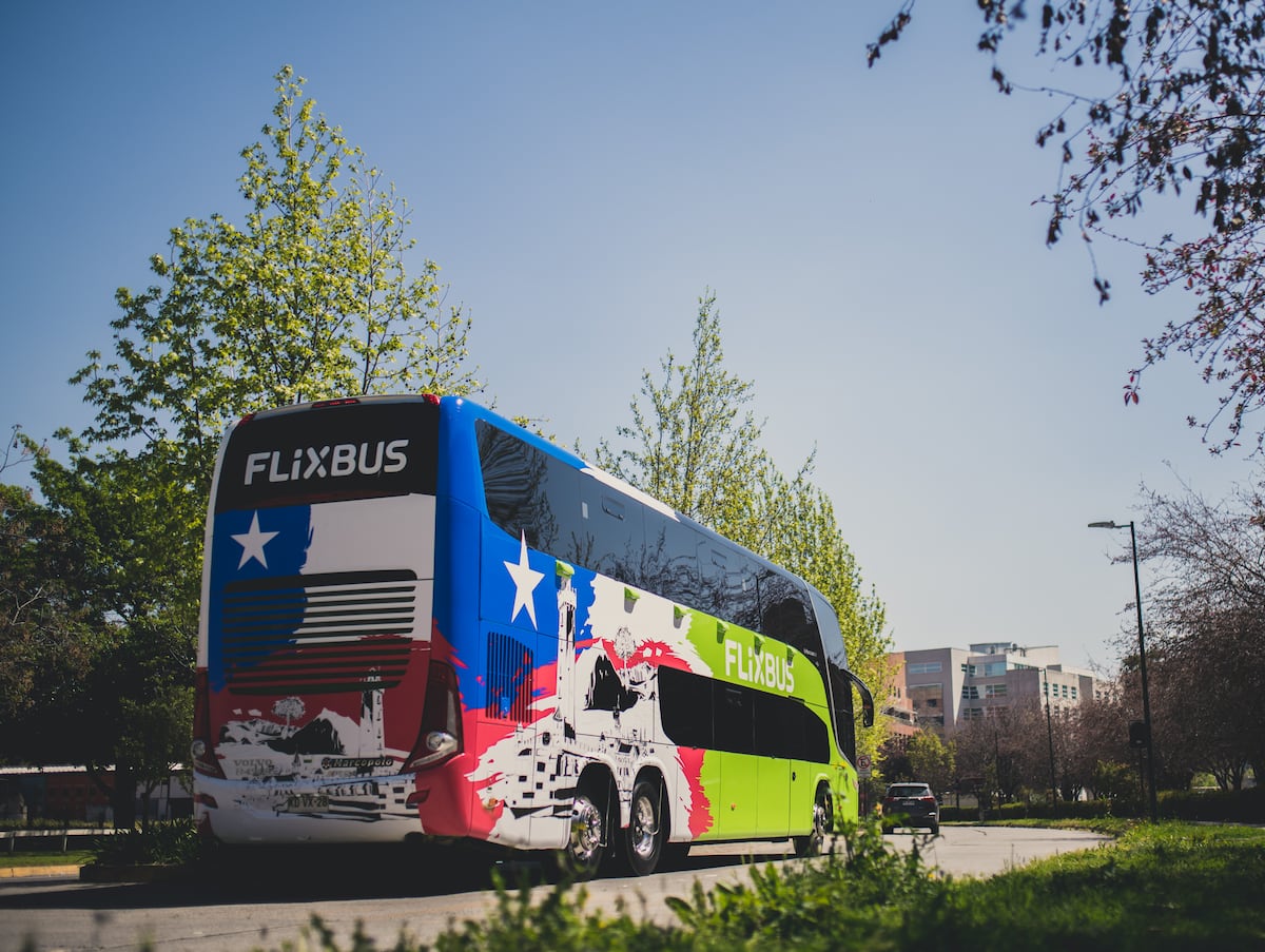 La alemana Flixbus llega a Chile con pasajes de autobuses que van desde ...