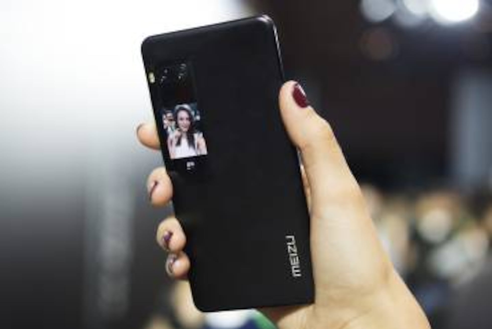 Meizu PRO7: Meizu incluye dos pantallas en el nuevo PRO7 para atacar a la gama alta | Tecnología ...