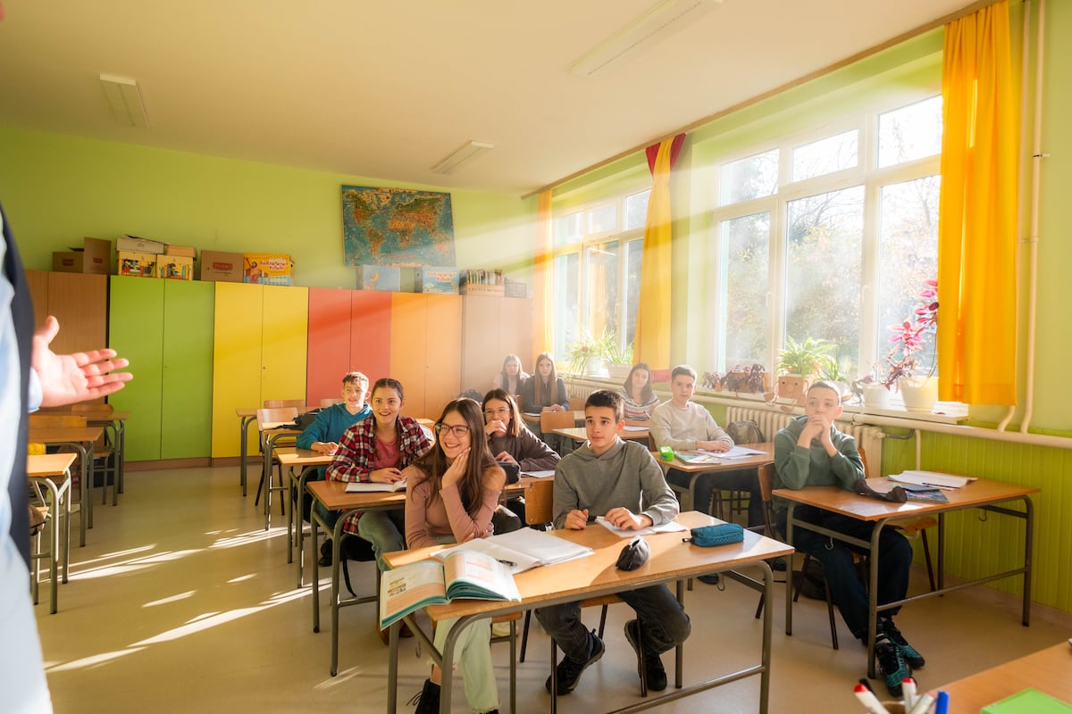 Madrugar menos para rendir más en el instituto | Colegios | Extras | EL ...