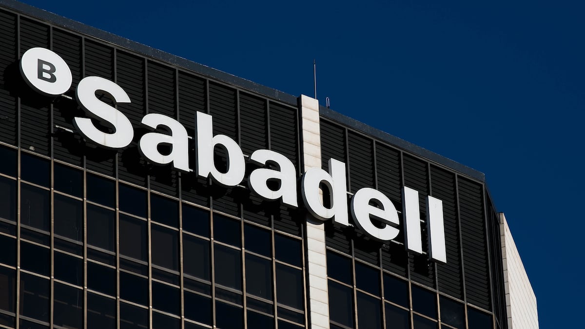 El Sabadell reduce beneficios un 4% hasta marzo por el impuesto a la ...