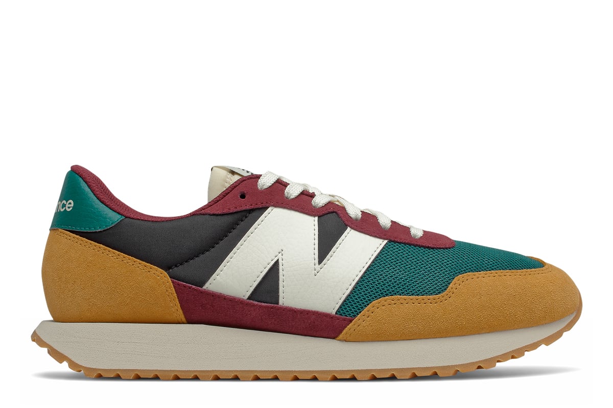 New Balance liquida la concesión con la firma que gestionaba sus 22 ...
