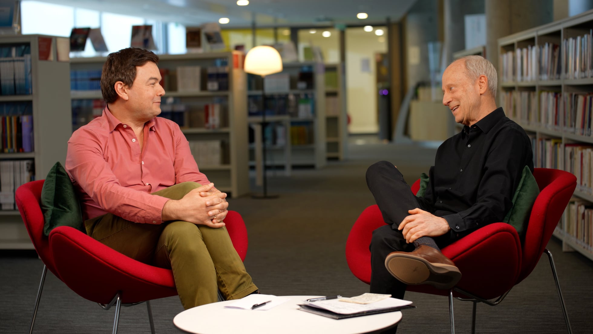 Thomas Piketty y Michael J. Sandel sobre las fronteras: ¿existe alguna ...
