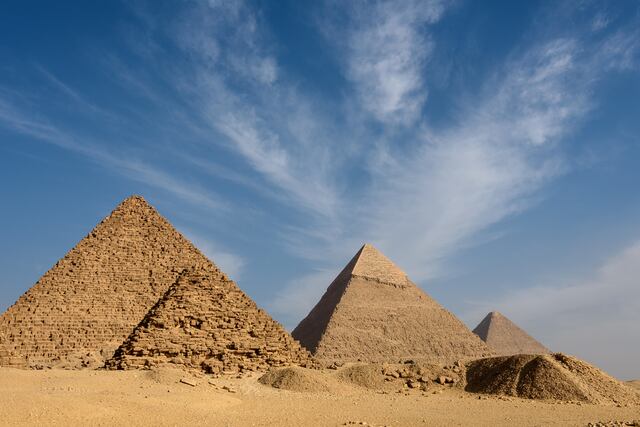 An extinct branch of the Nile explains the enigmatic location of the ...