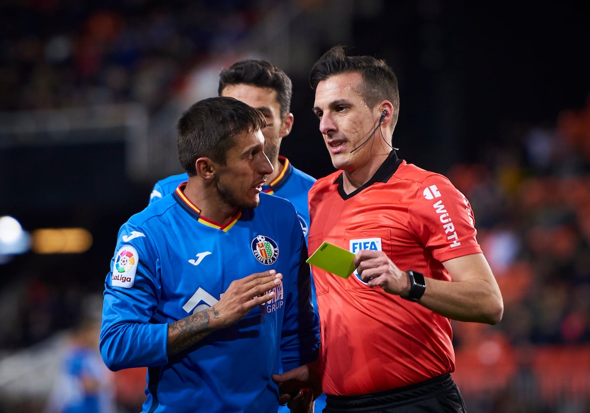 La querella del árbitro del VAR por los pagos del Barcelona a Negreira ...