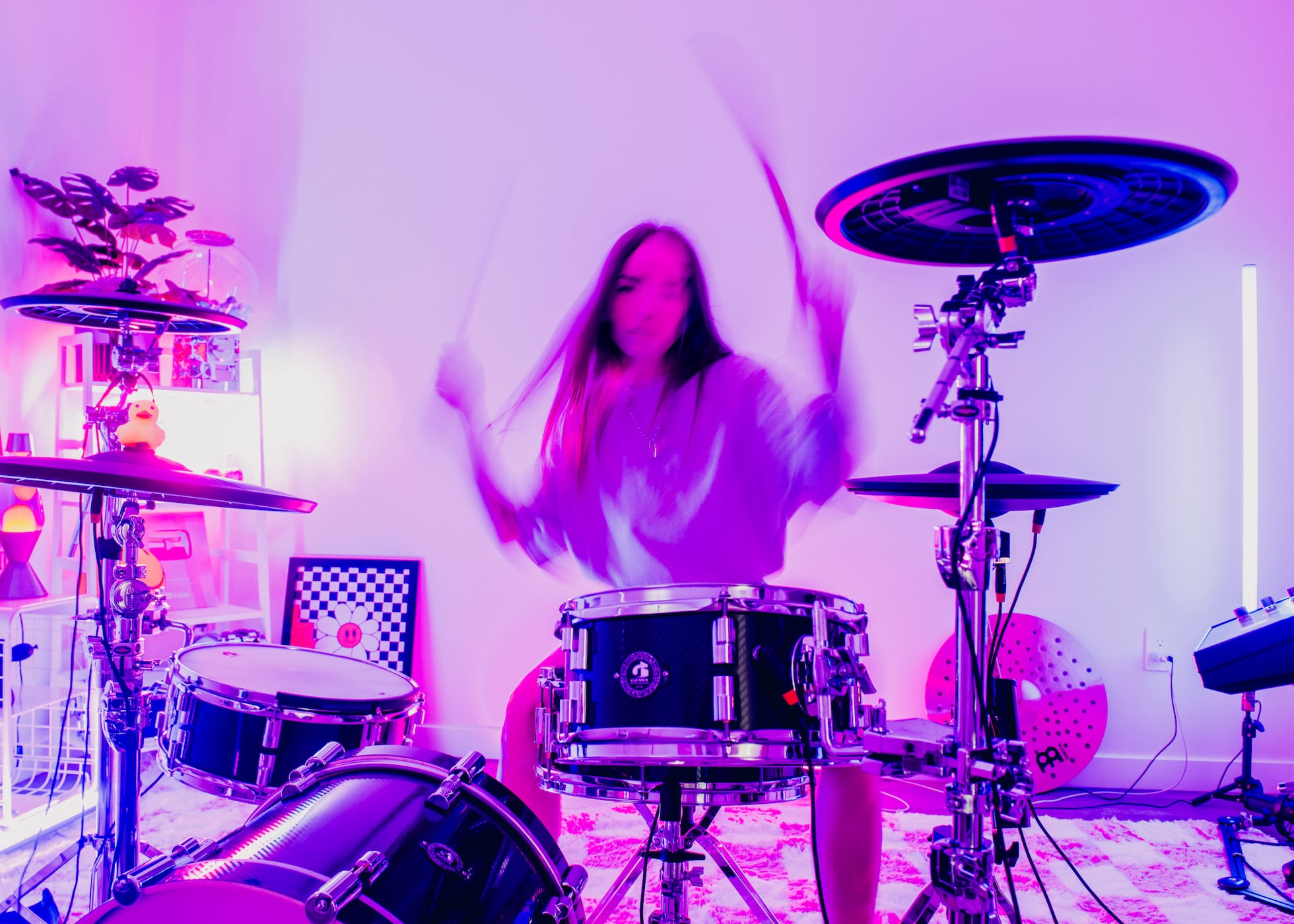 Kristina Rybalchenko, the drummer who rocks social media | People | EL ...