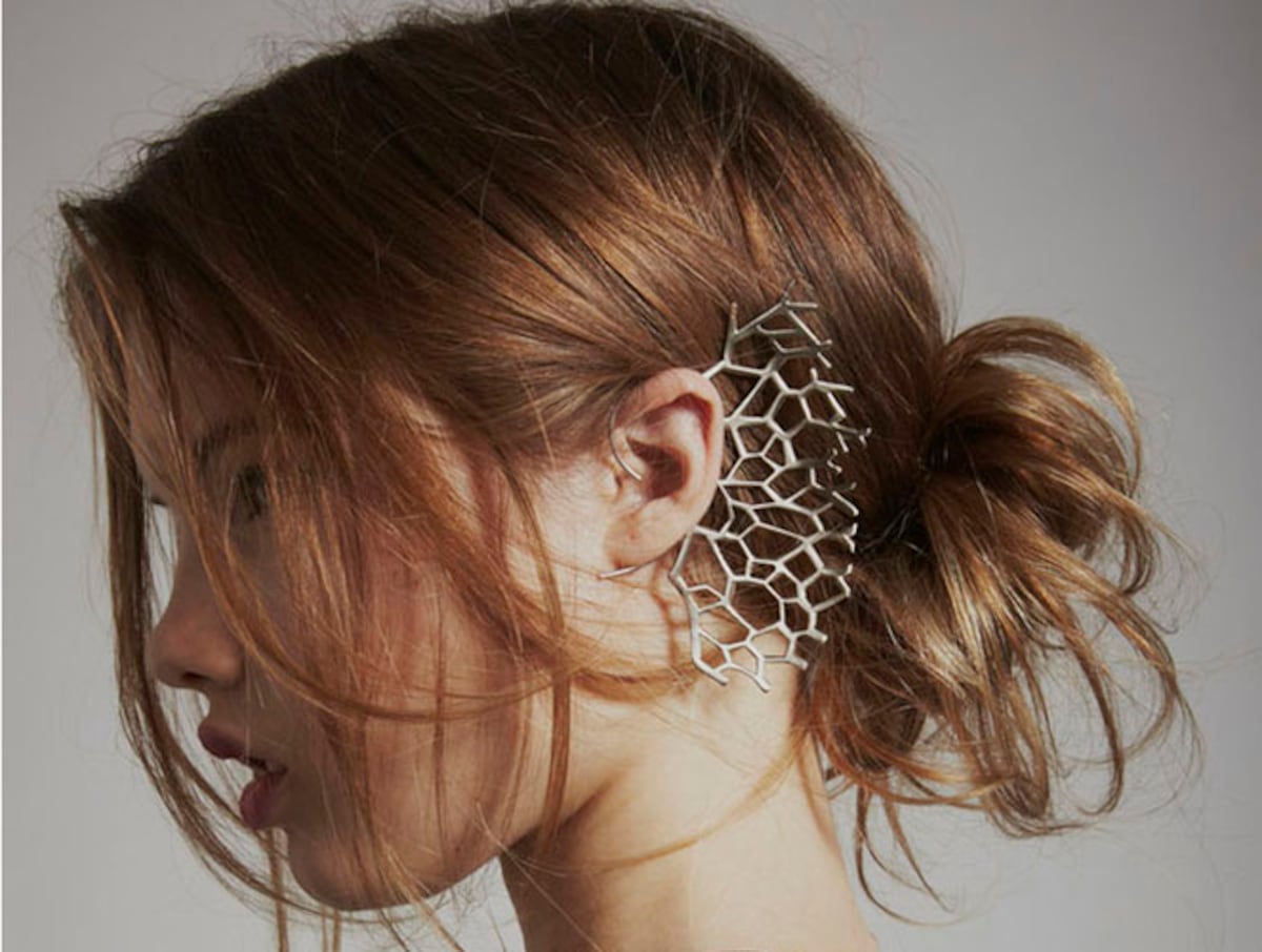 Orejas metalizadas: llega la era de los ‘ear-cuff’ | Fotos | Moda | S ...