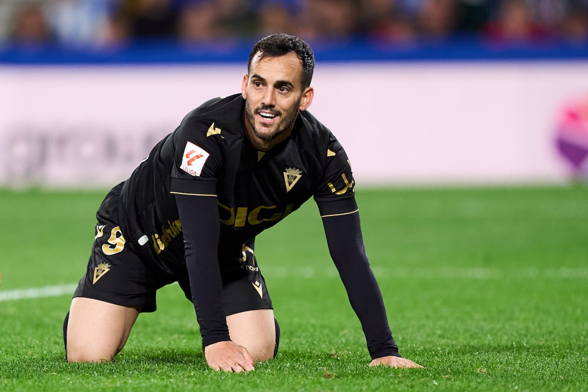 Juanmi, de aburrirse en Arabia a salvar al Cádiz | Fútbol | Deportes ...