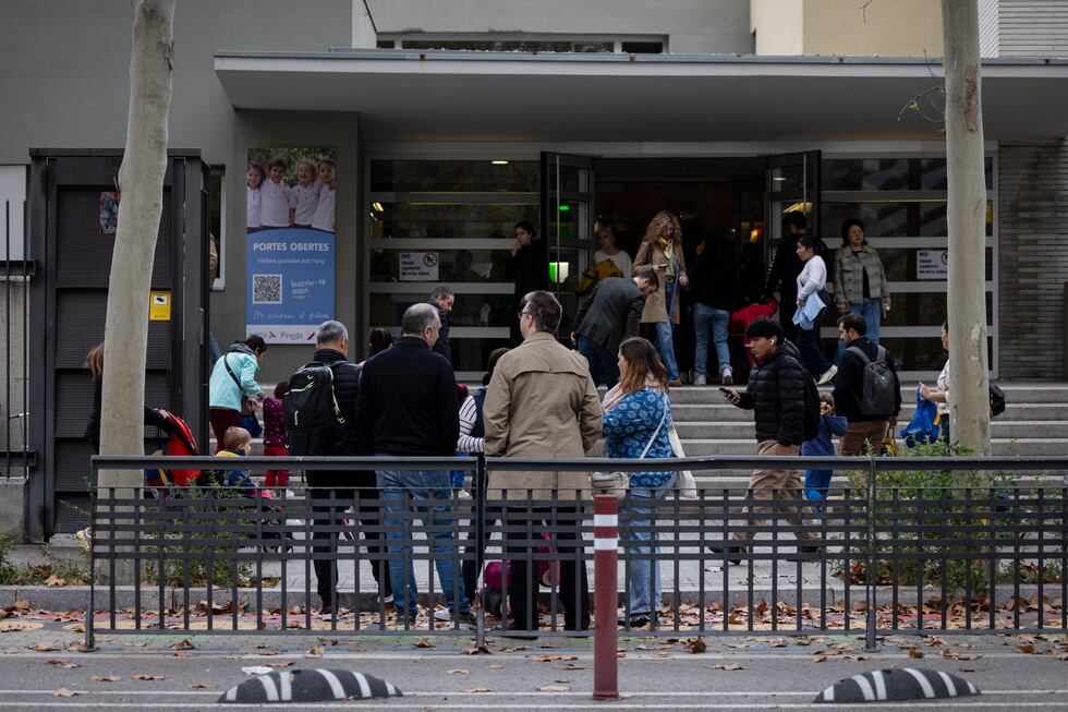 Familias de escuelas del Opus, angustiadas ante la privatización: “No ...