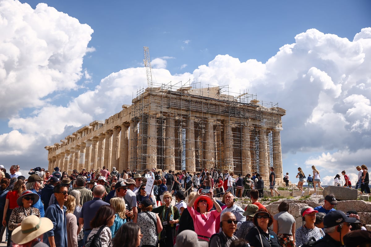 An increasingly tourist-filled Athens in a Greece fed up with tourism ...