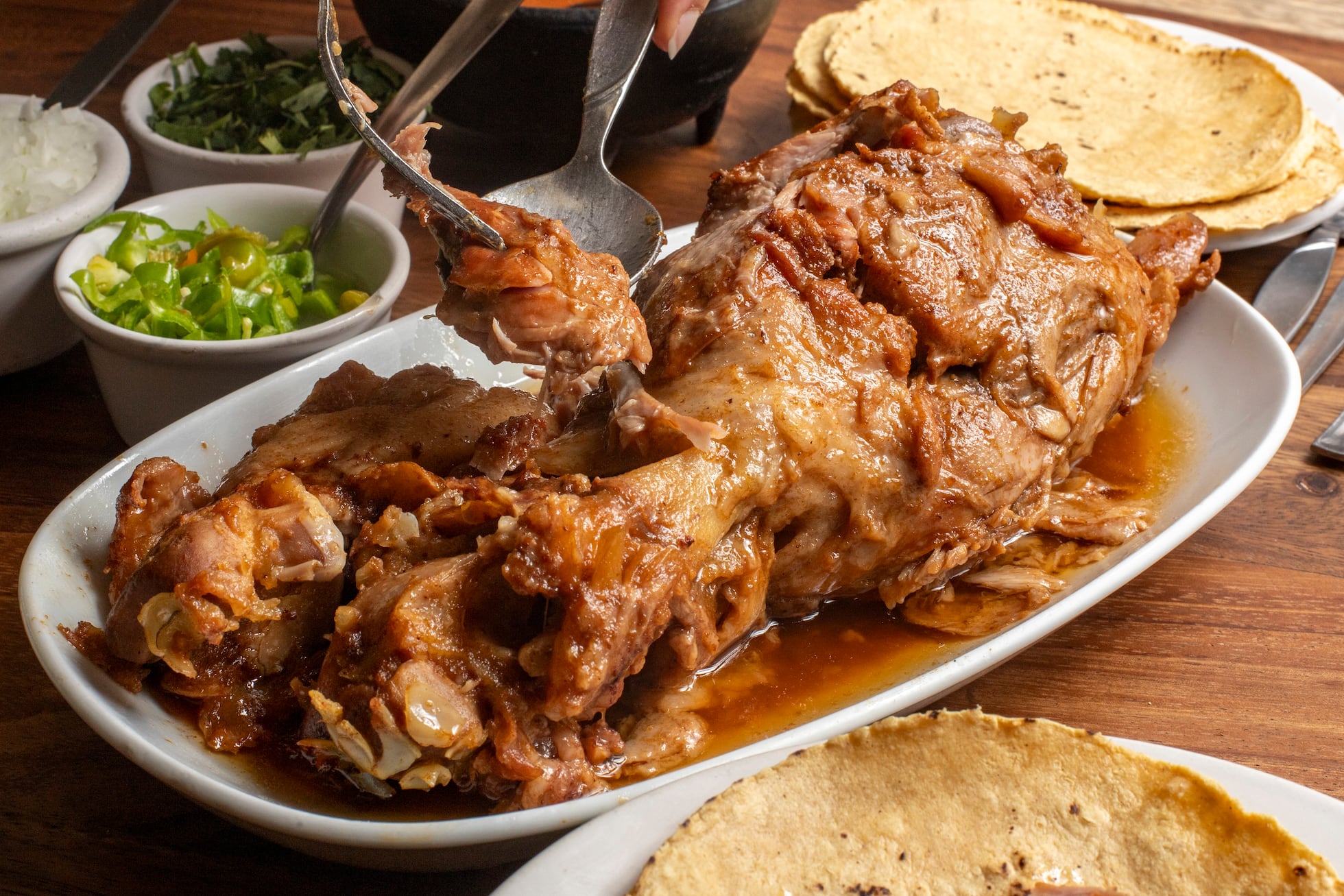 Bar El Sella, décadas haciendo el mejor chamorro horneado de la capital ...