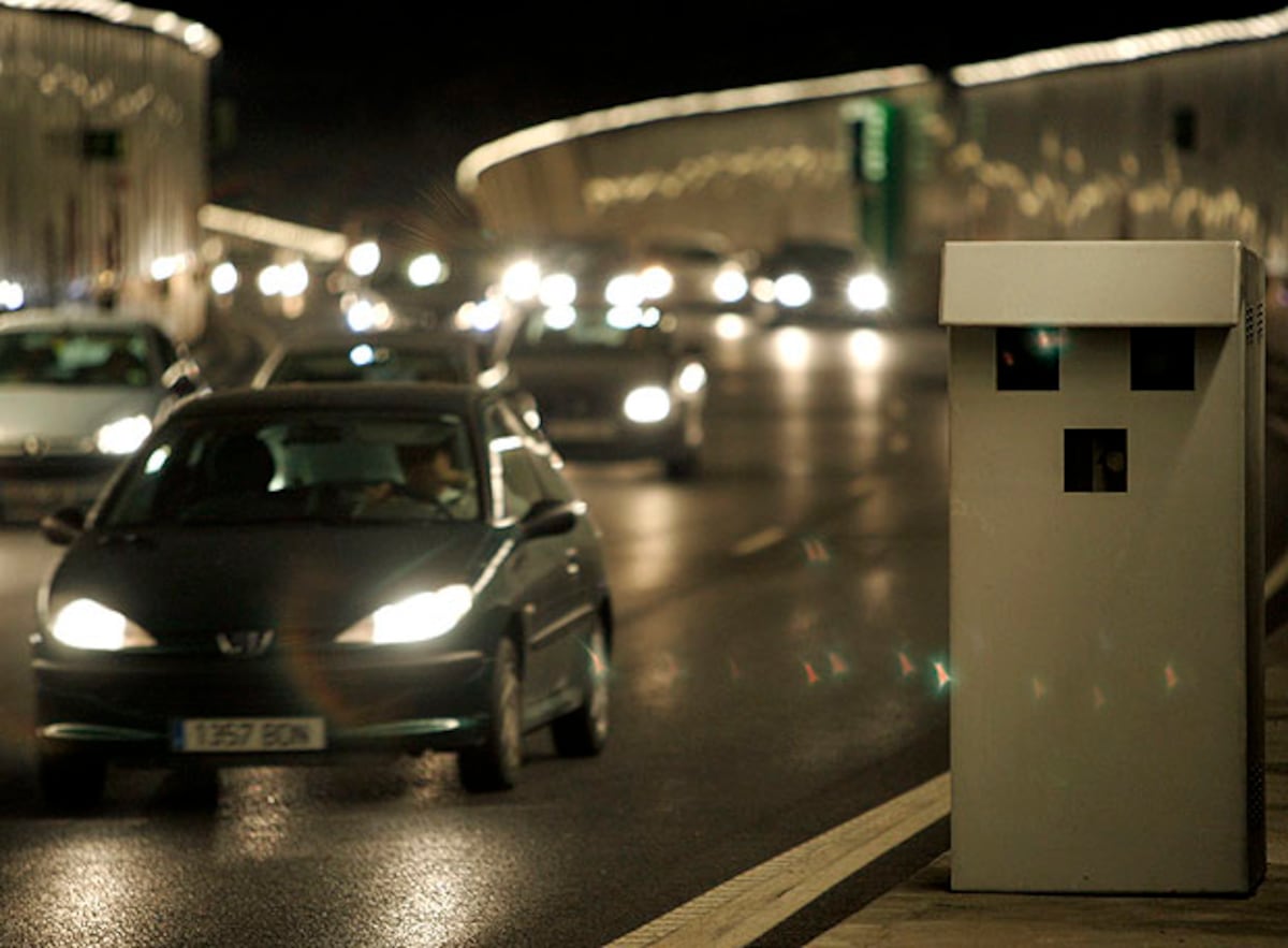Uno de los radares instalados en la M-30 | Noticias de Madrid | EL PAÍS