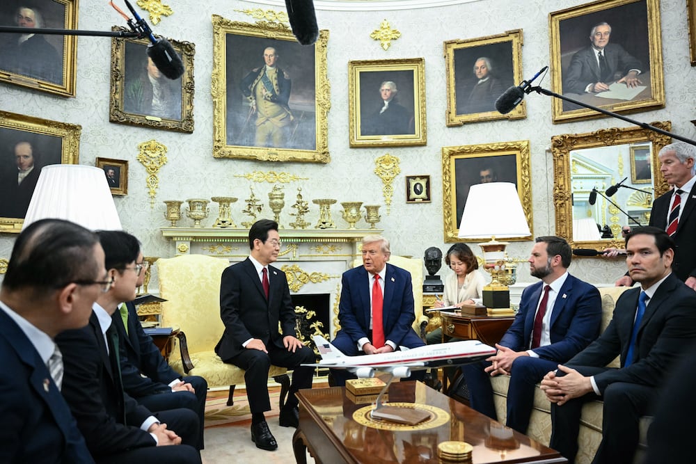 ‘Temu level shit’: Why Trump’s White House makeover has outraged ...