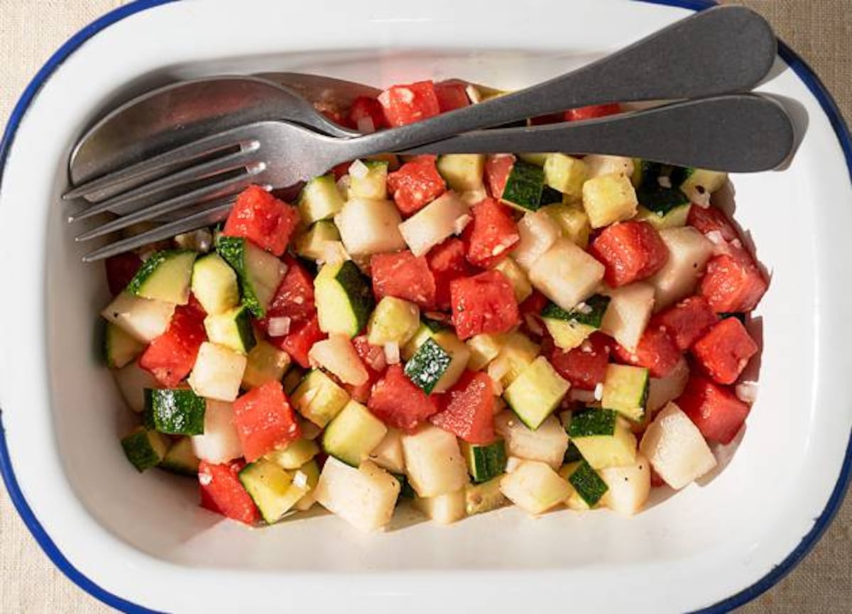 Ensalada de sandía, melón y pepino con vinagreta de lima | Recetas ...