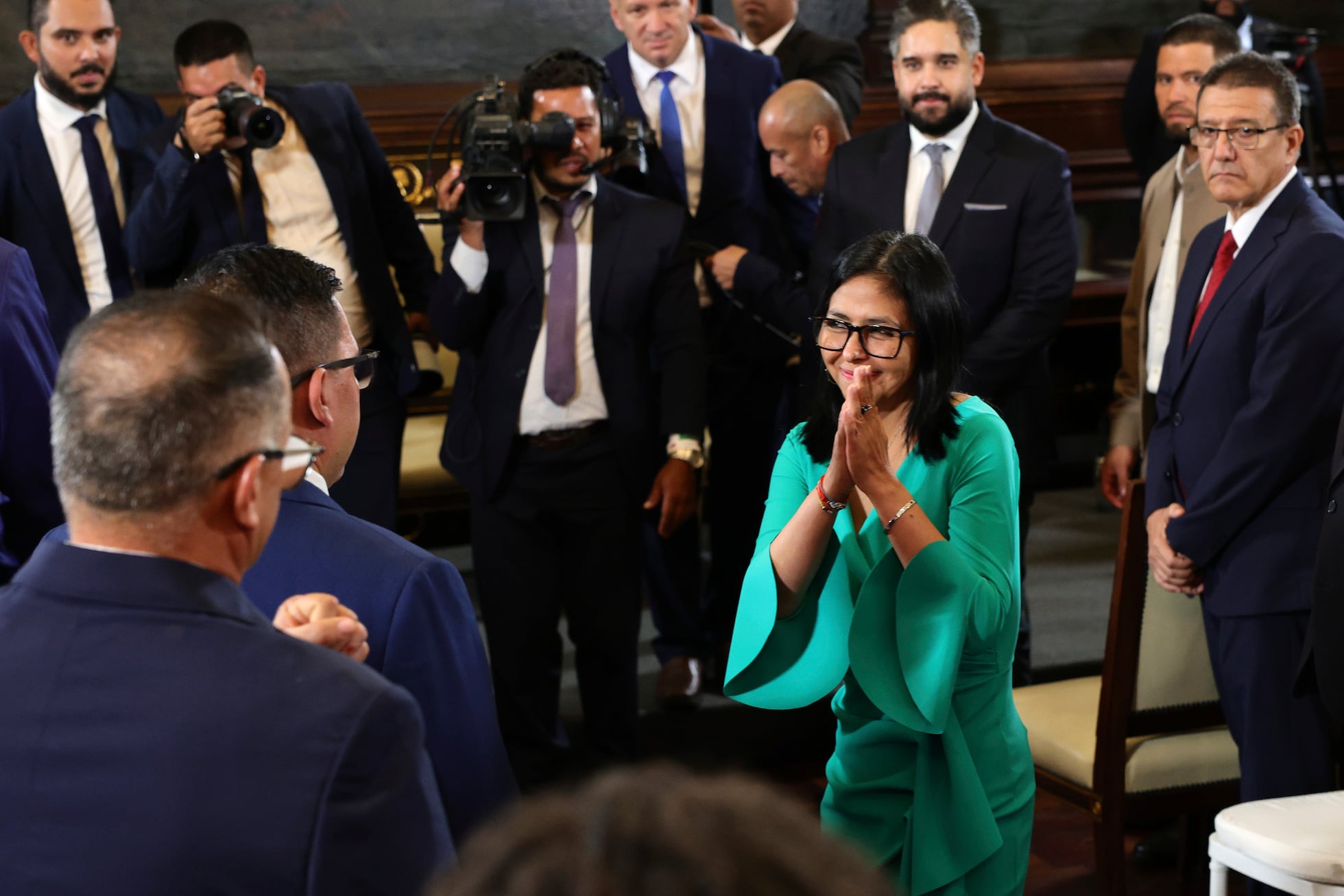 Delcy Rodríguez se instala en el poder en una Venezuela sin Maduro y a ...