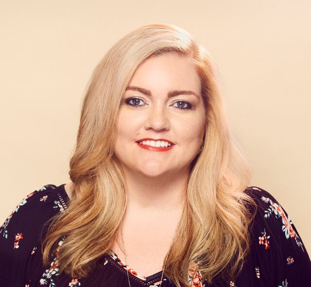 El fenómeno Colleen Hoover: cómo vender 20 millones de libros sin ...