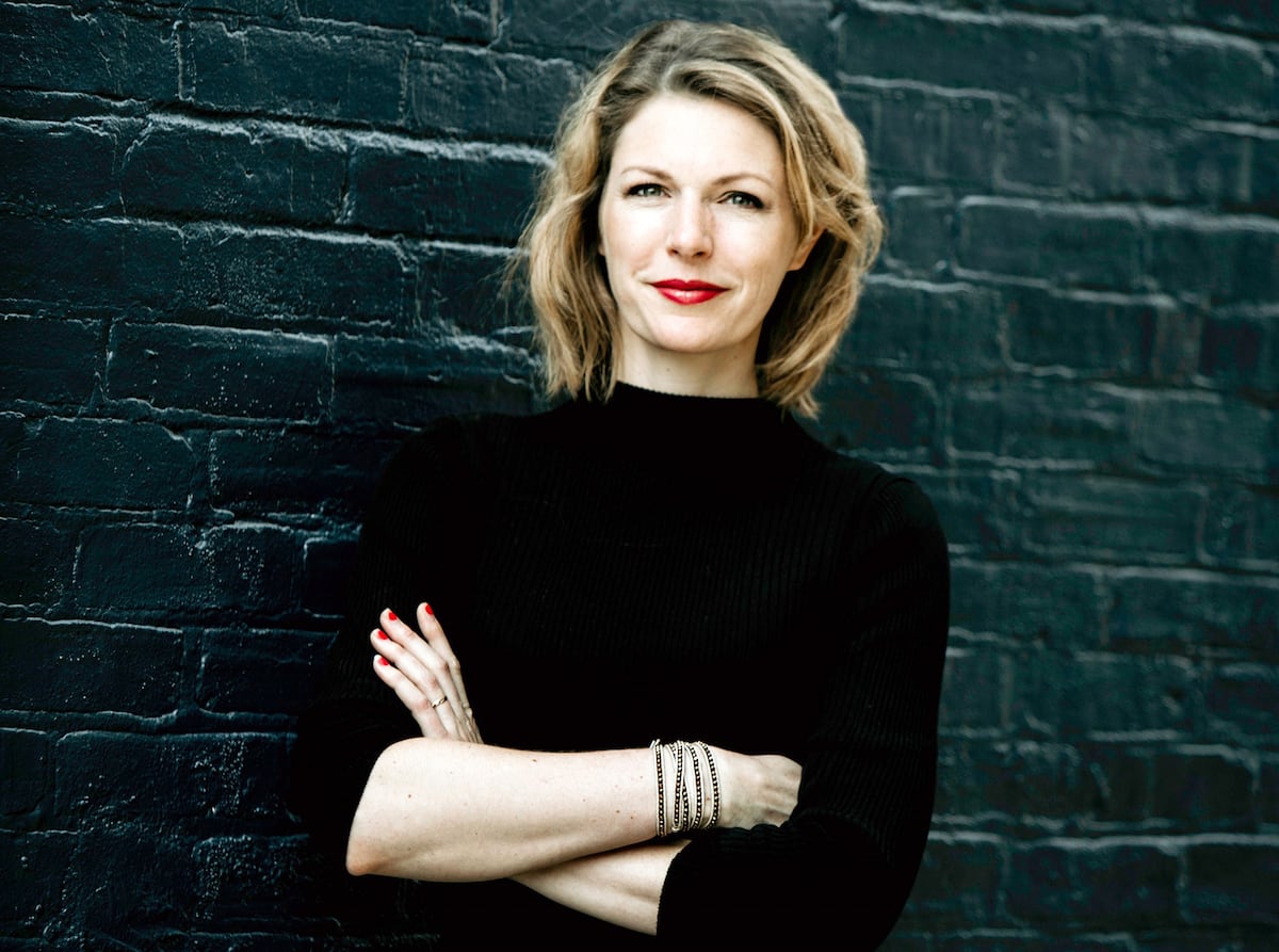 Kate Darling, experta en robots: “No deberíamos reírnos de la gente que ...