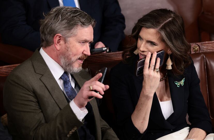 Trump vuelve a meter a EE UU en una guerra sin buscar la autorización ...
