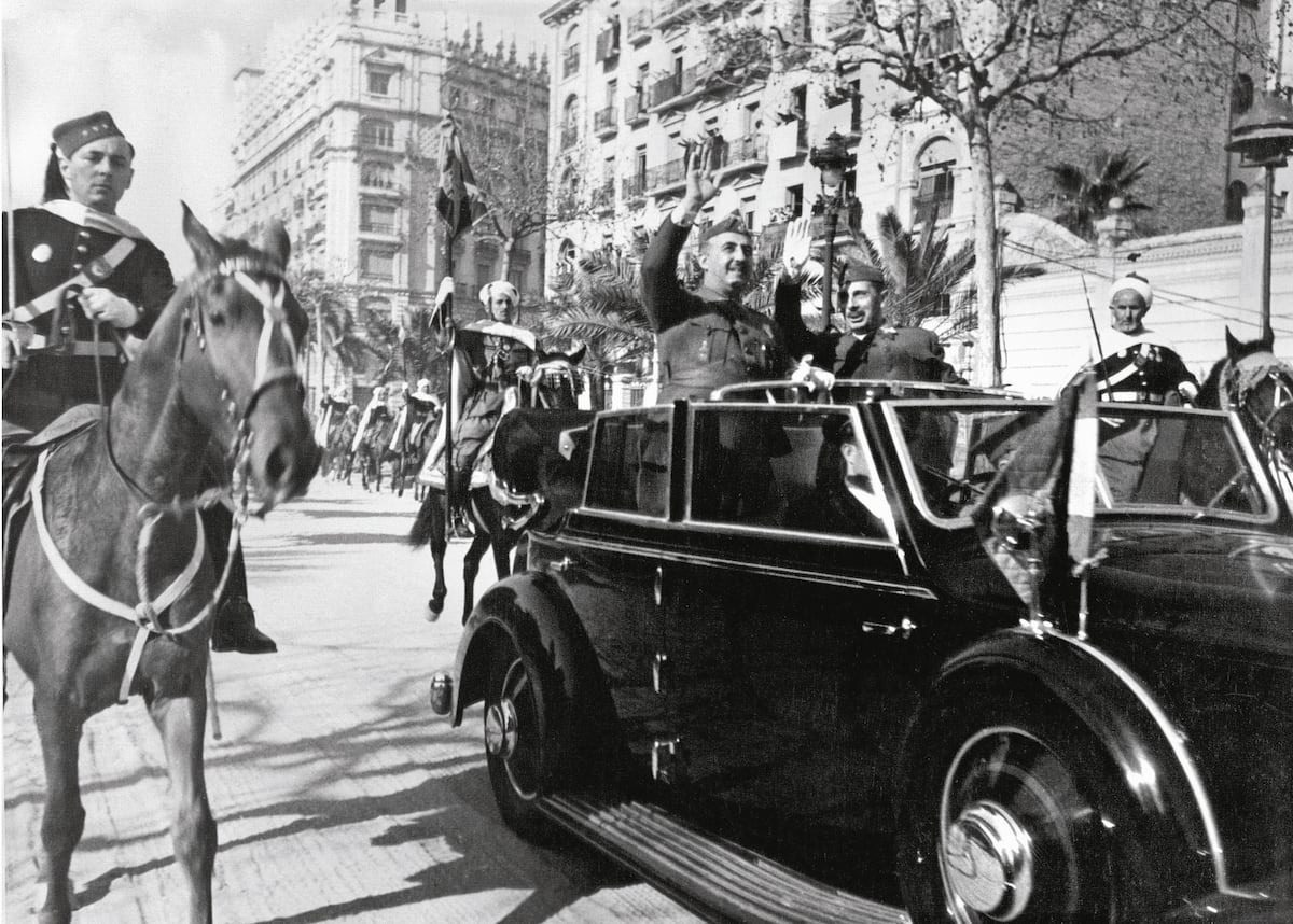 L’elit de Franco a Barcelona i l’escenificació de la victòria | Quadern ...