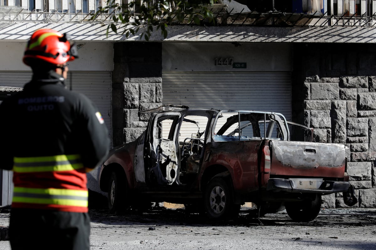 Four car bombs explode in Ecuador without injuring anyone, but they ...
