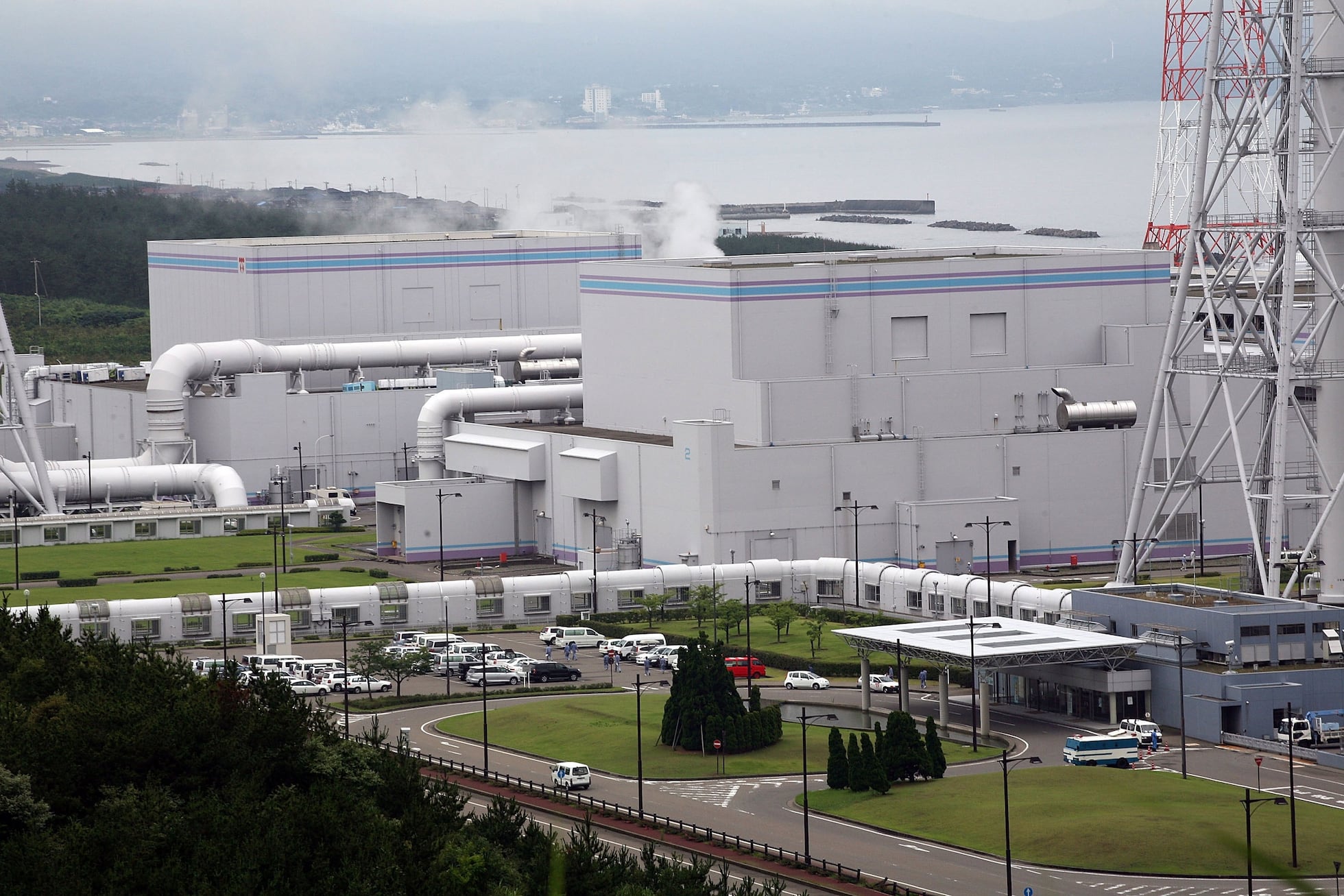 Japan drags its feet on nuclear energy recovery, 15 years after ...