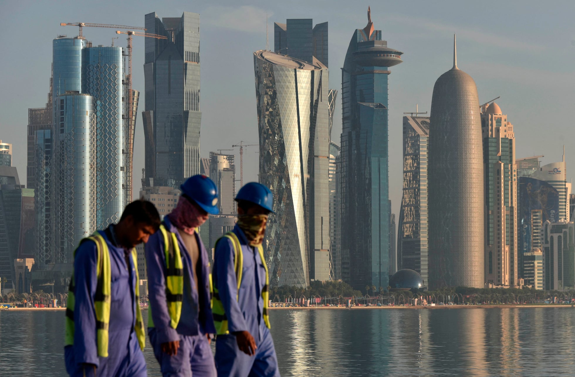 Los nuevos amos del mundo: cómo los petrodólares de los fondos ...