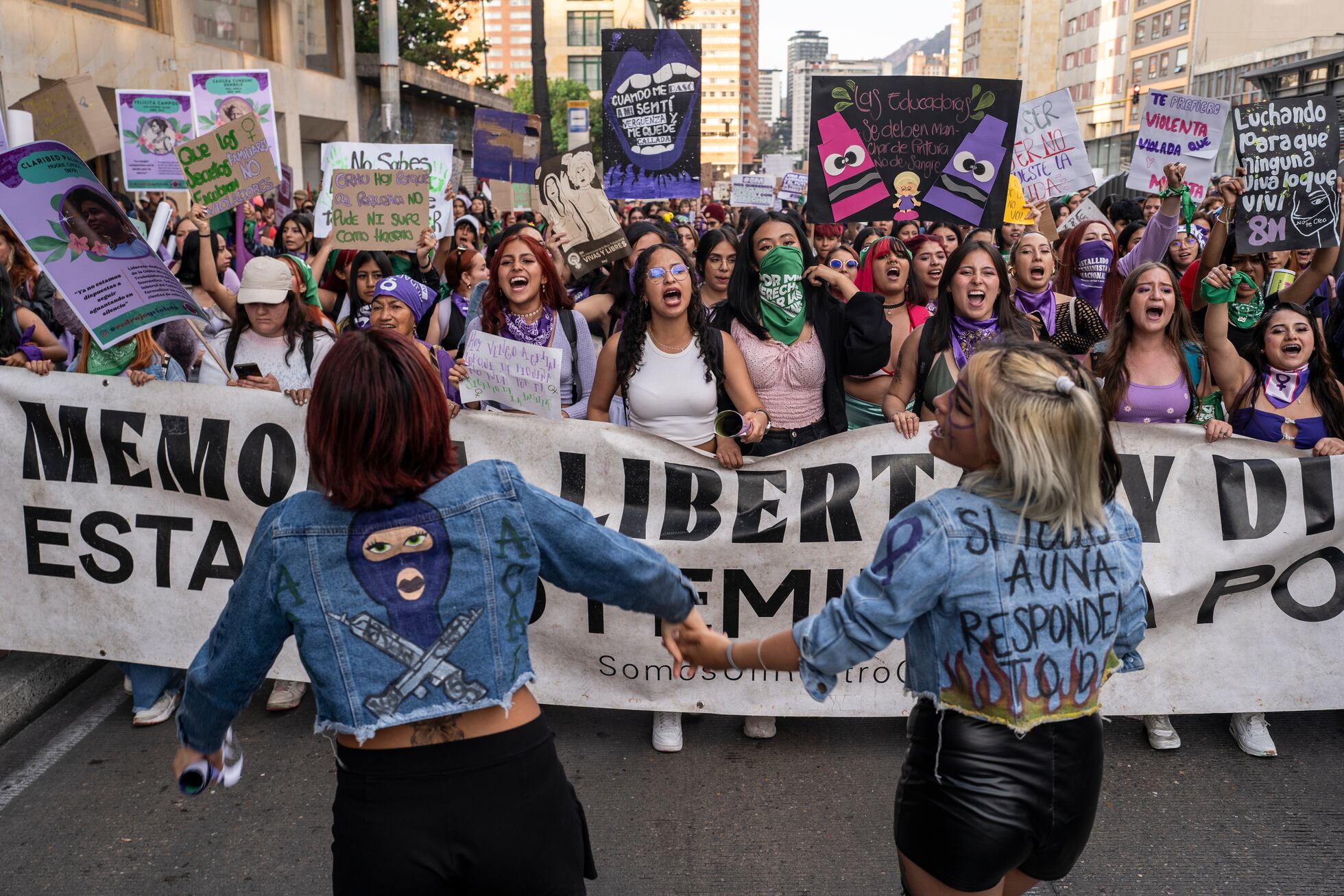 8M: La marcha por el 8M en Colombia, en imágenes | Fotos | EL PAÍS ...