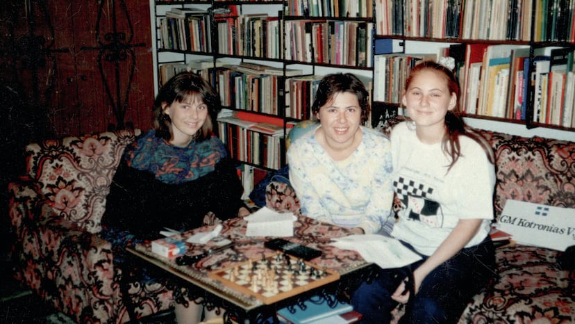 Crítica de documental: Judit Polgar, la maestra del ajedrez educada ...