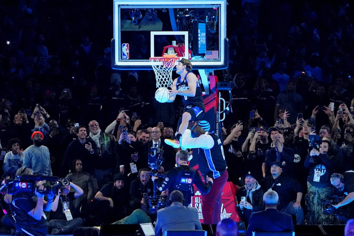 Mac McClung earns perfect score to take second straight NBA Slam Dunk ...