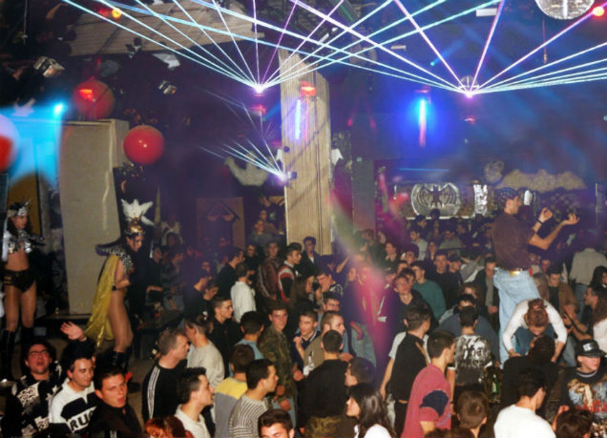 El ‘bakalao’ busca su lugar en la historia | Placeres | S Moda | EL PAÍS