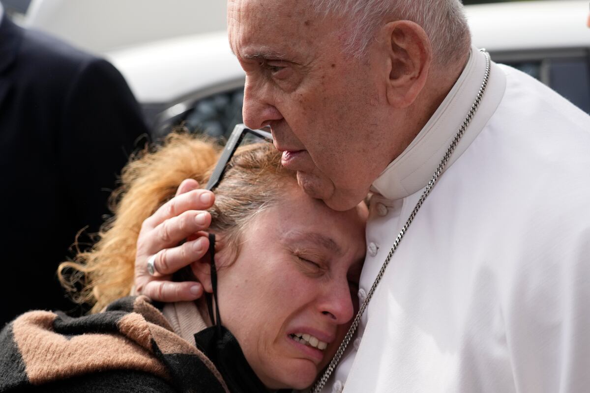 ‘Still alive,’ quips Pope Francis as he leaves hospital | International ...