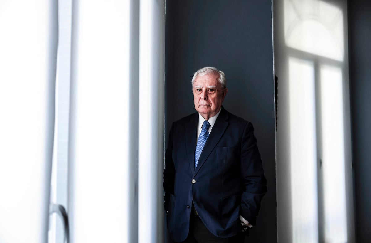 Javier Rupérez, el paladín del dinero en efectivo | Negocios | EL PAÍS